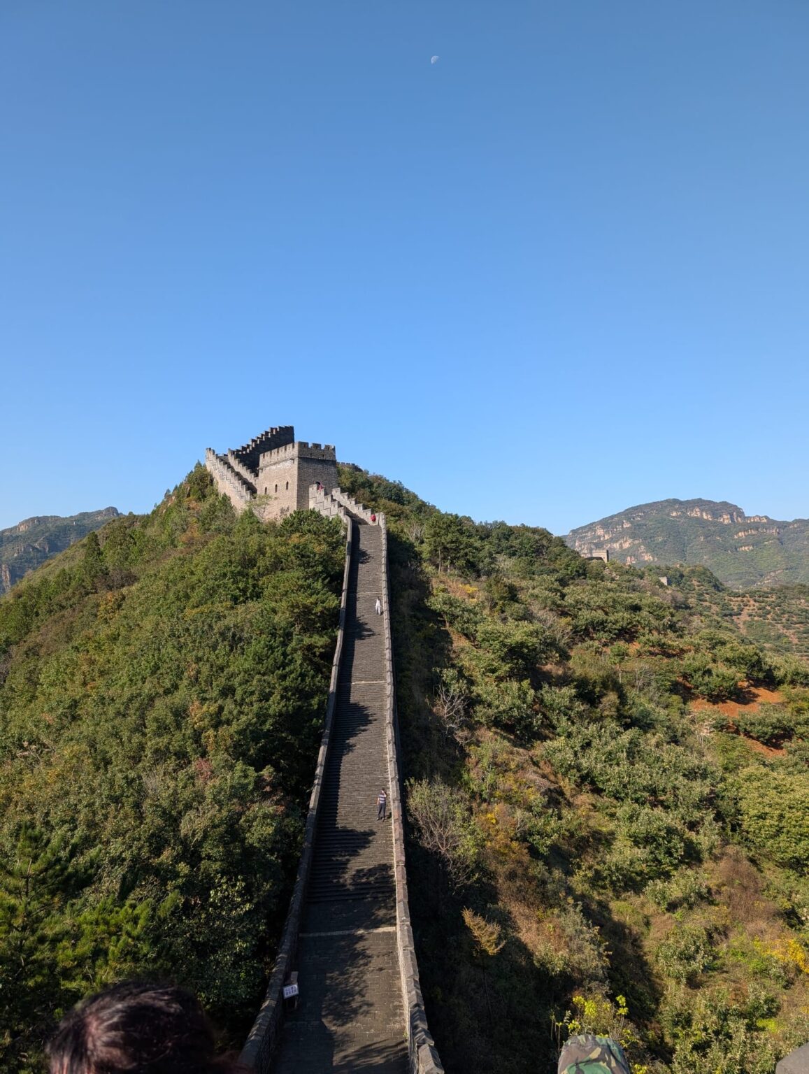 Rachel treks the Great Wall of China for Moya Cole Hospice - Moya Cole ...